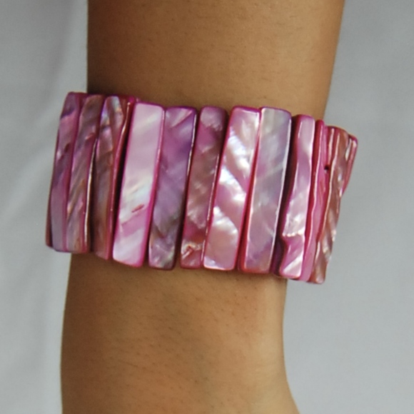 n/a | Jewelry | Pink Abalone Shell Bracelet | Poshmark